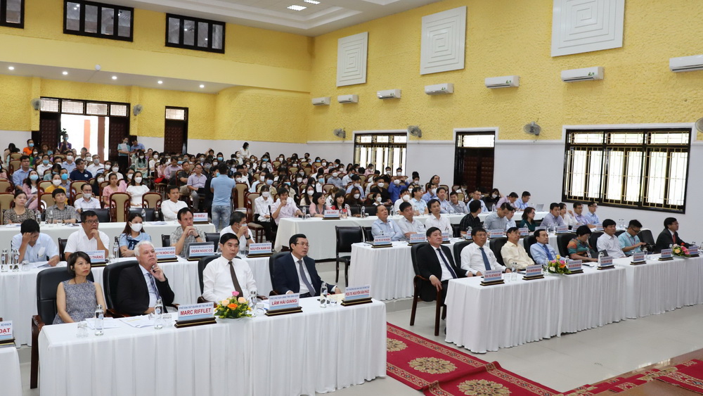 Hội thảo Chương trình IUC - QNU và kết nối đối tác, chính quyền địa ...